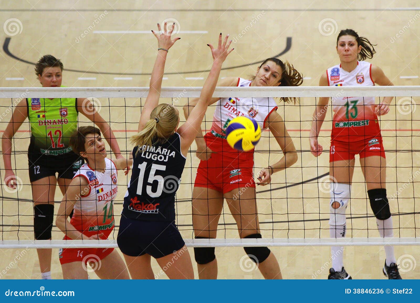 Ataque del voleibol foto editorial. Imagen de juego, campeones - 38846236