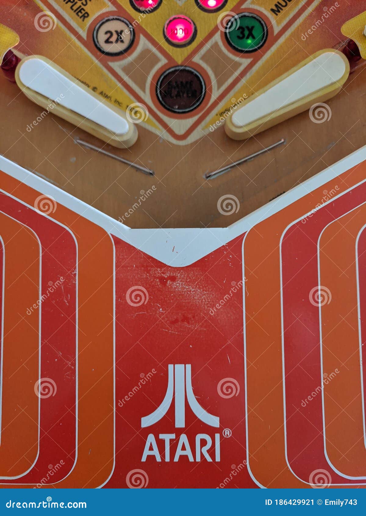 Atari Logo on Superman Pinball Machine Editorial Photo - Image of ...