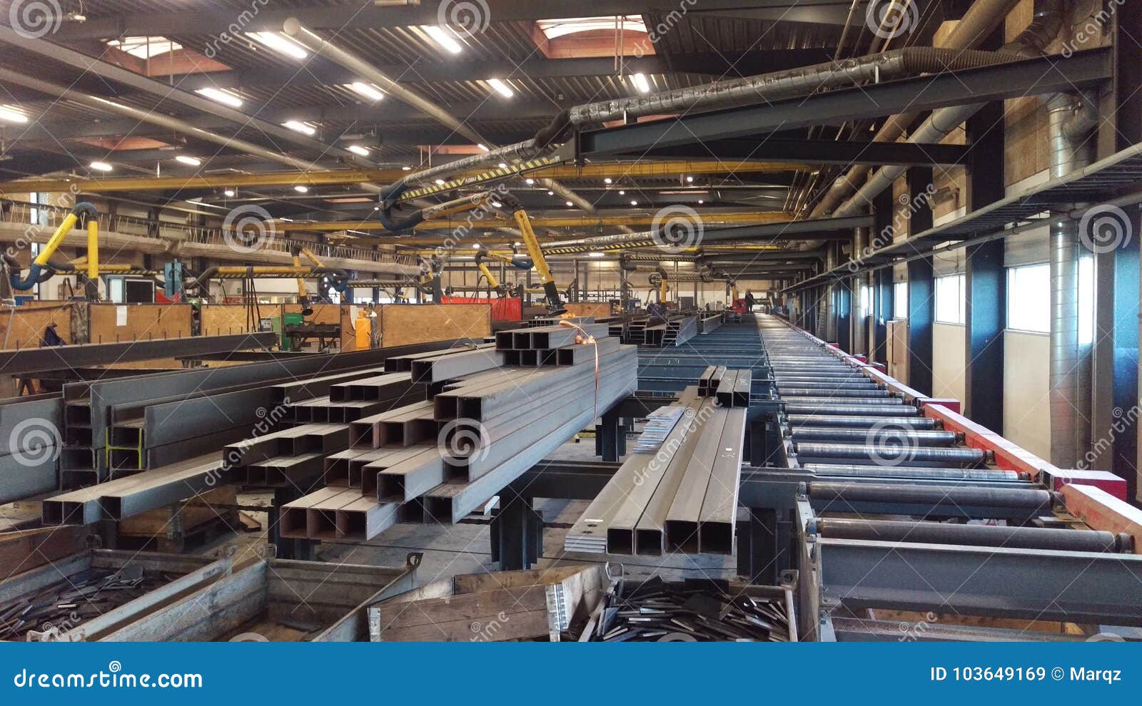 Atelier d'usine en acier image stock éditorial. Image du structures ...