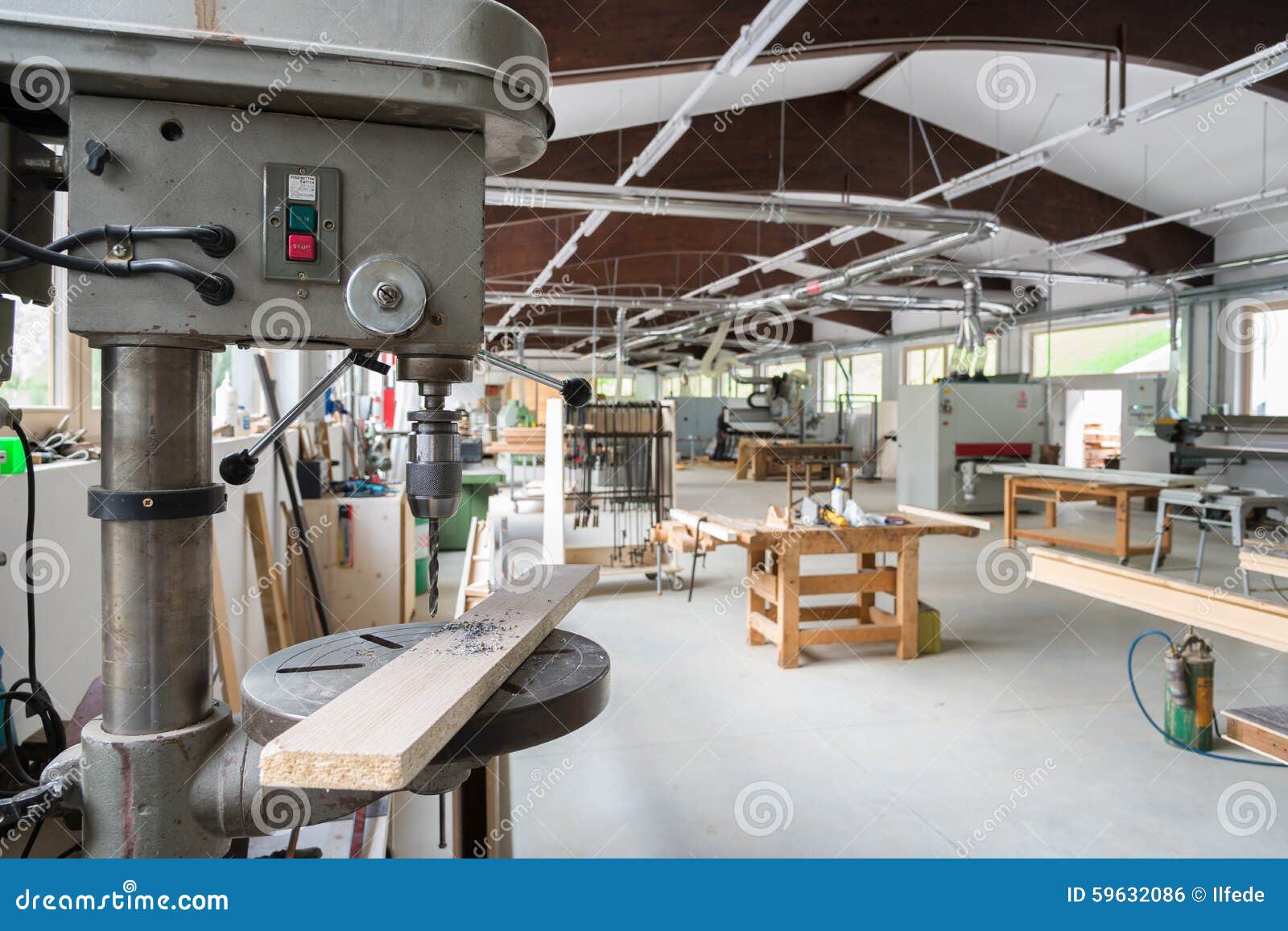 Atelier De Menuiserie Ou De Menuiserie Photo stock - Image du atelier ...