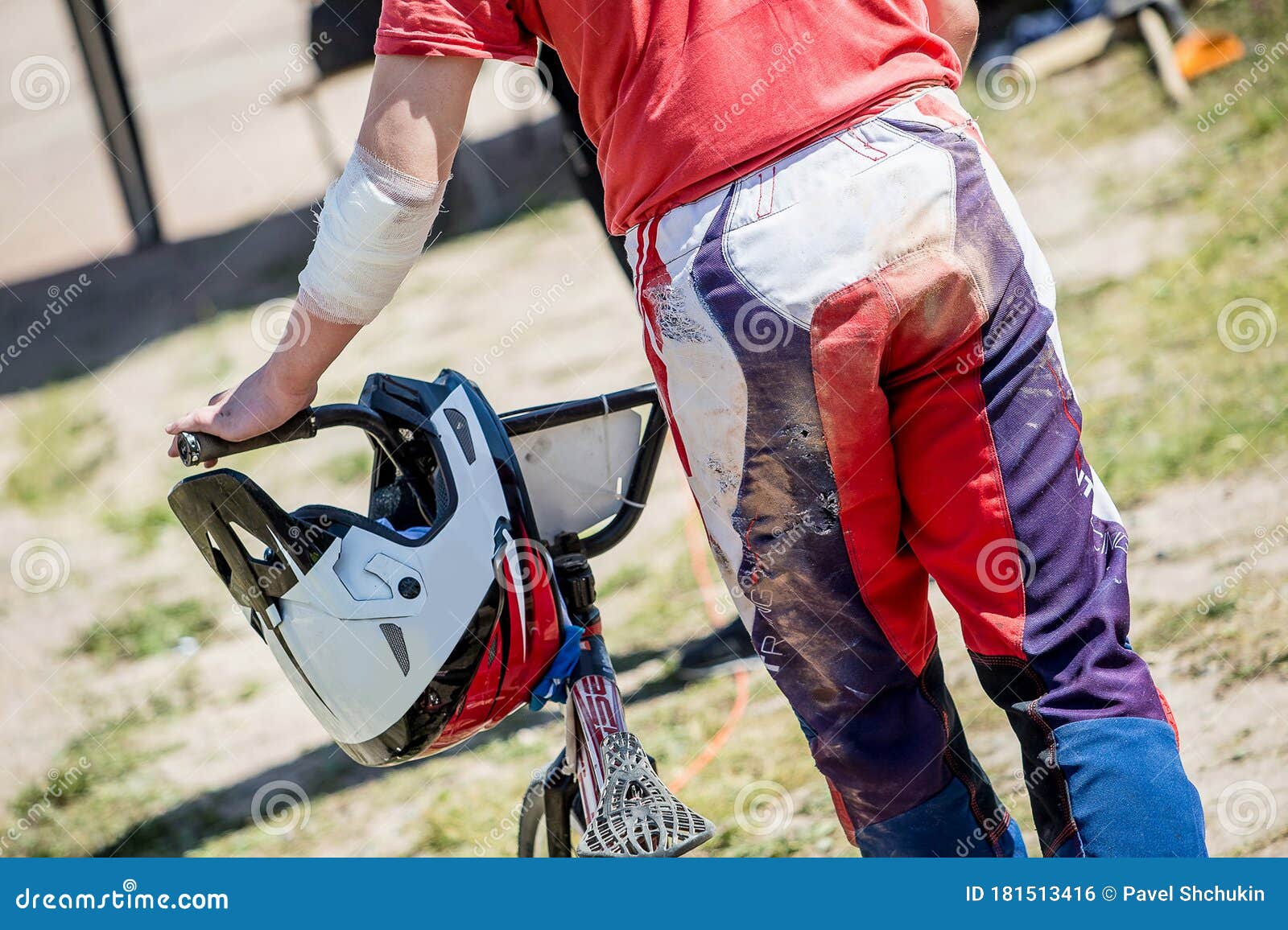 The Athlete Leaves the Track after an Accident Stock Photo - Image of ...