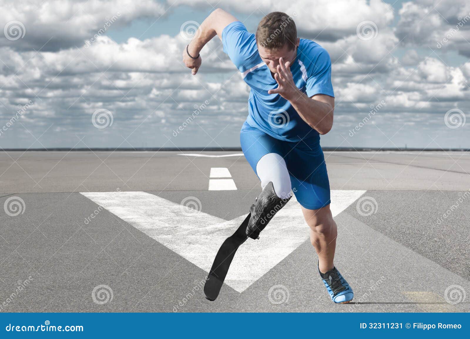 Athlete running runway stock image. Image of runway, arrow - 32311231