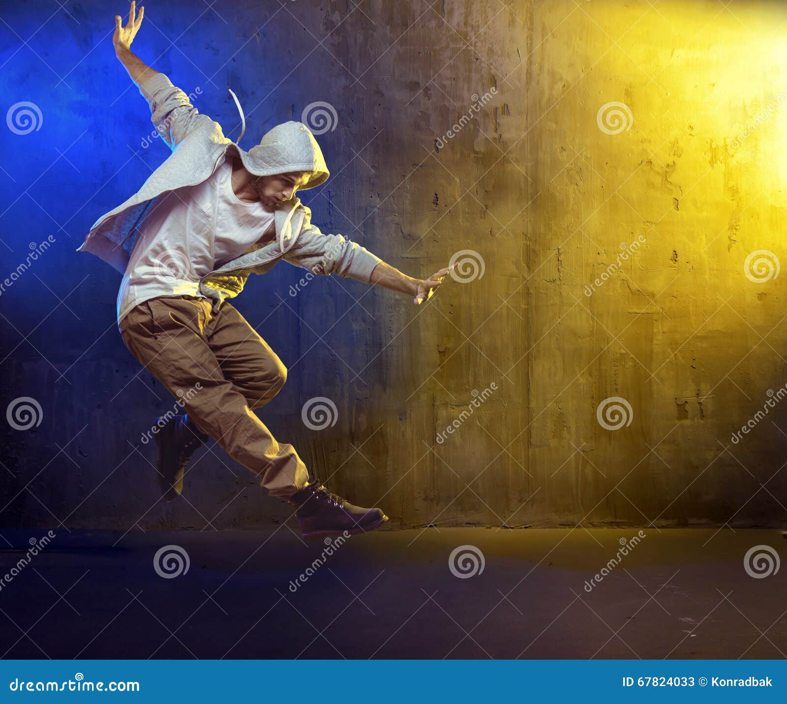 Athletic Guy Dancing a Hip Hop Stock Image - Image of exercise ...