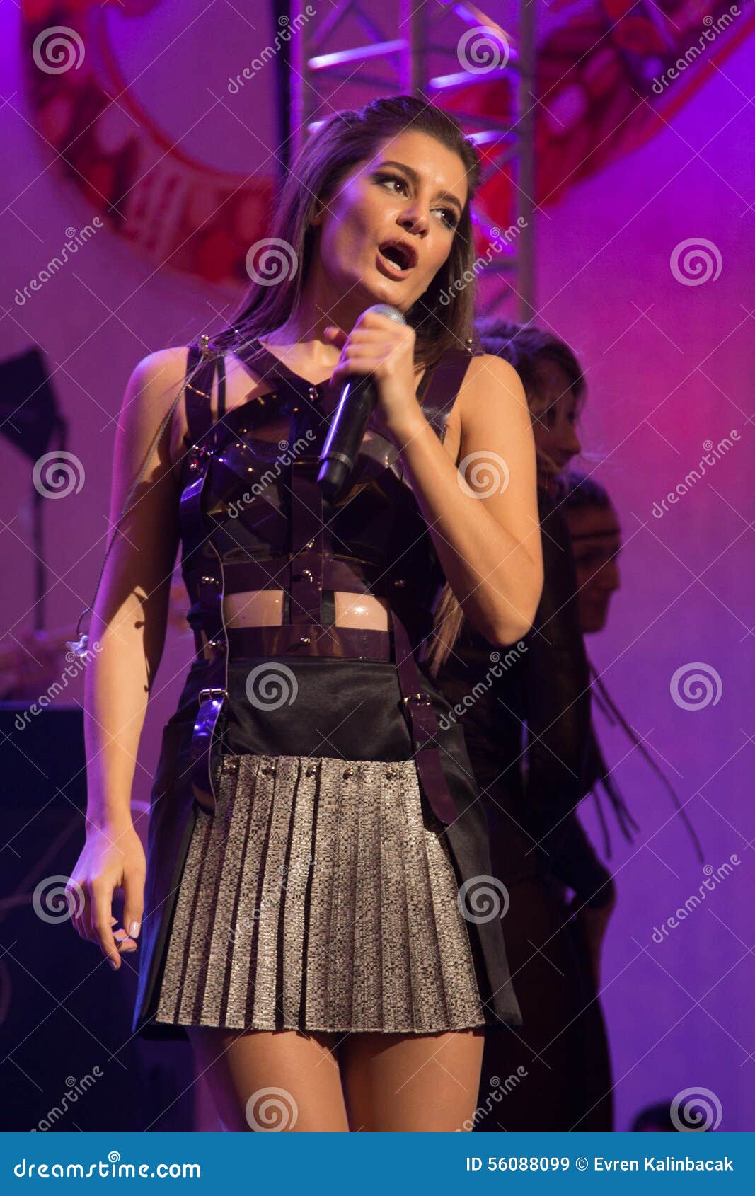Atiye Deniz Concert imagem de stock editorial. Imagem de turfa - 56088099