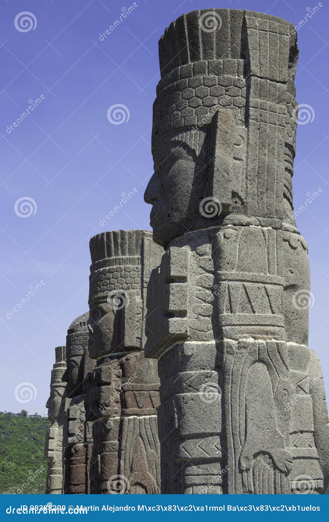 Atlantes of Tula editorial stock image. Image of majestic - 98388299