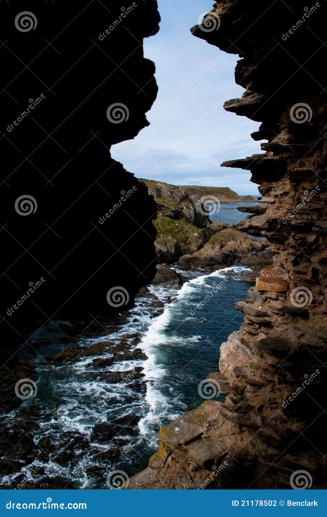 Atlantic Ocean through Cracks Stock Photo - Image of stone, landmark ...