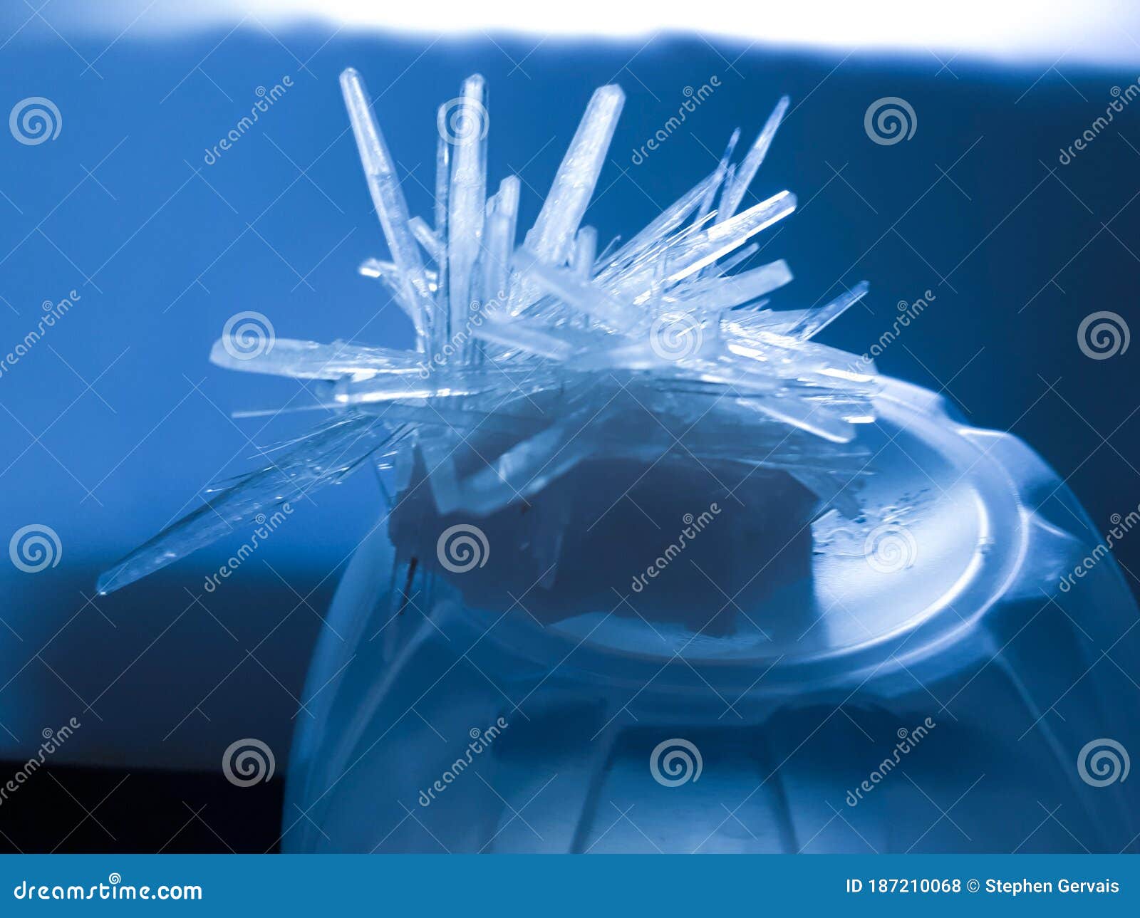 Atlantis crystal gems foto de archivo. Imagen de hielo - 187210068