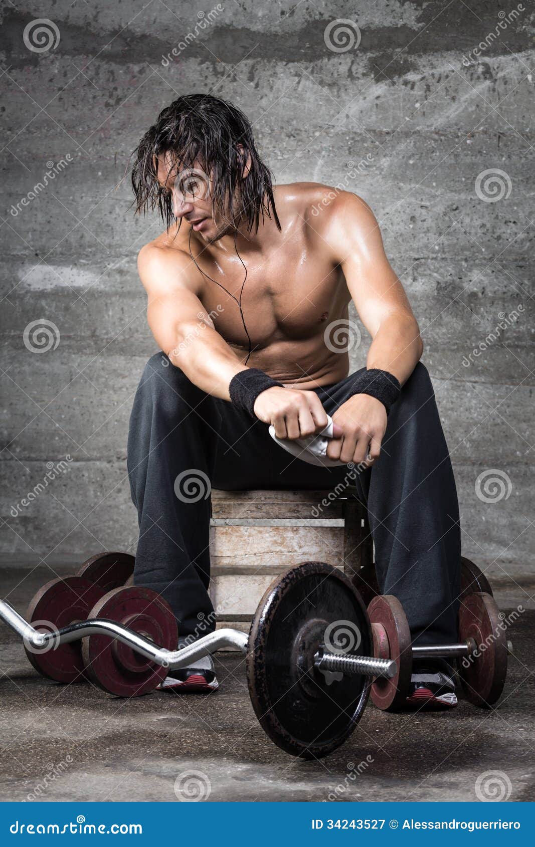 Atleta suado imagem de stock. Imagem de auscultadores - 34243527