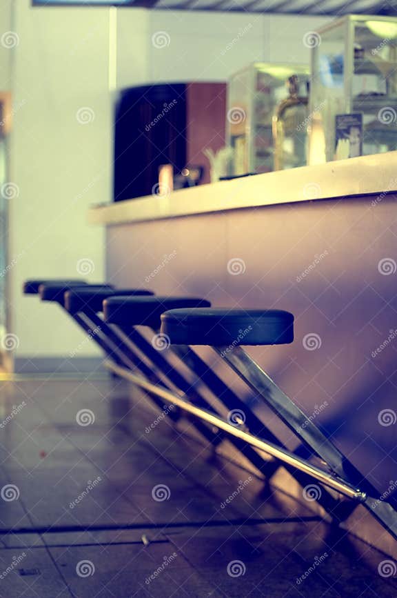 Atmospheric bar stock image. Image of drinking, bartender - 6217819