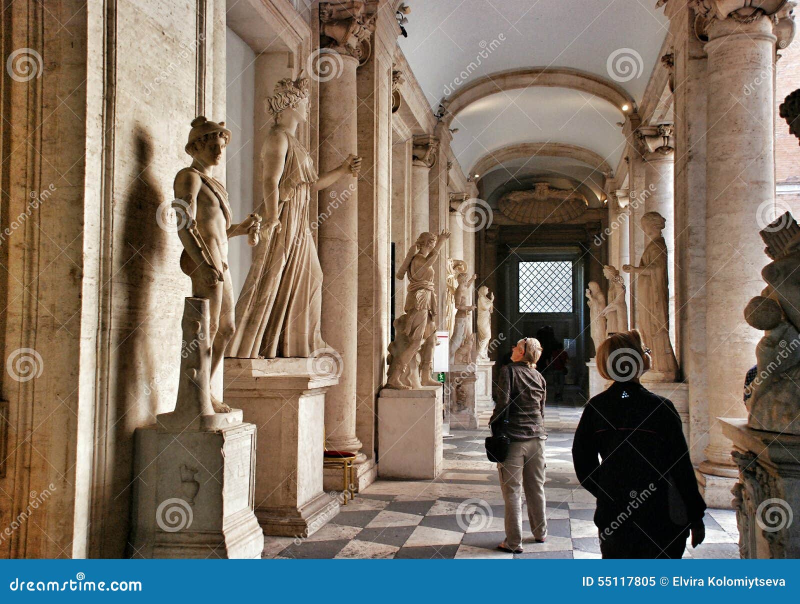 Atrio Del Museo De Capitoline En Roma Imagen editorial - Imagen de ...