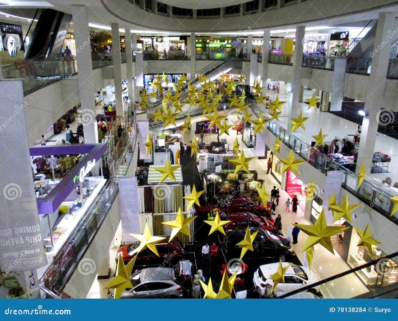 Atrium mall editorial stock image. Image of solo, star - 78138284