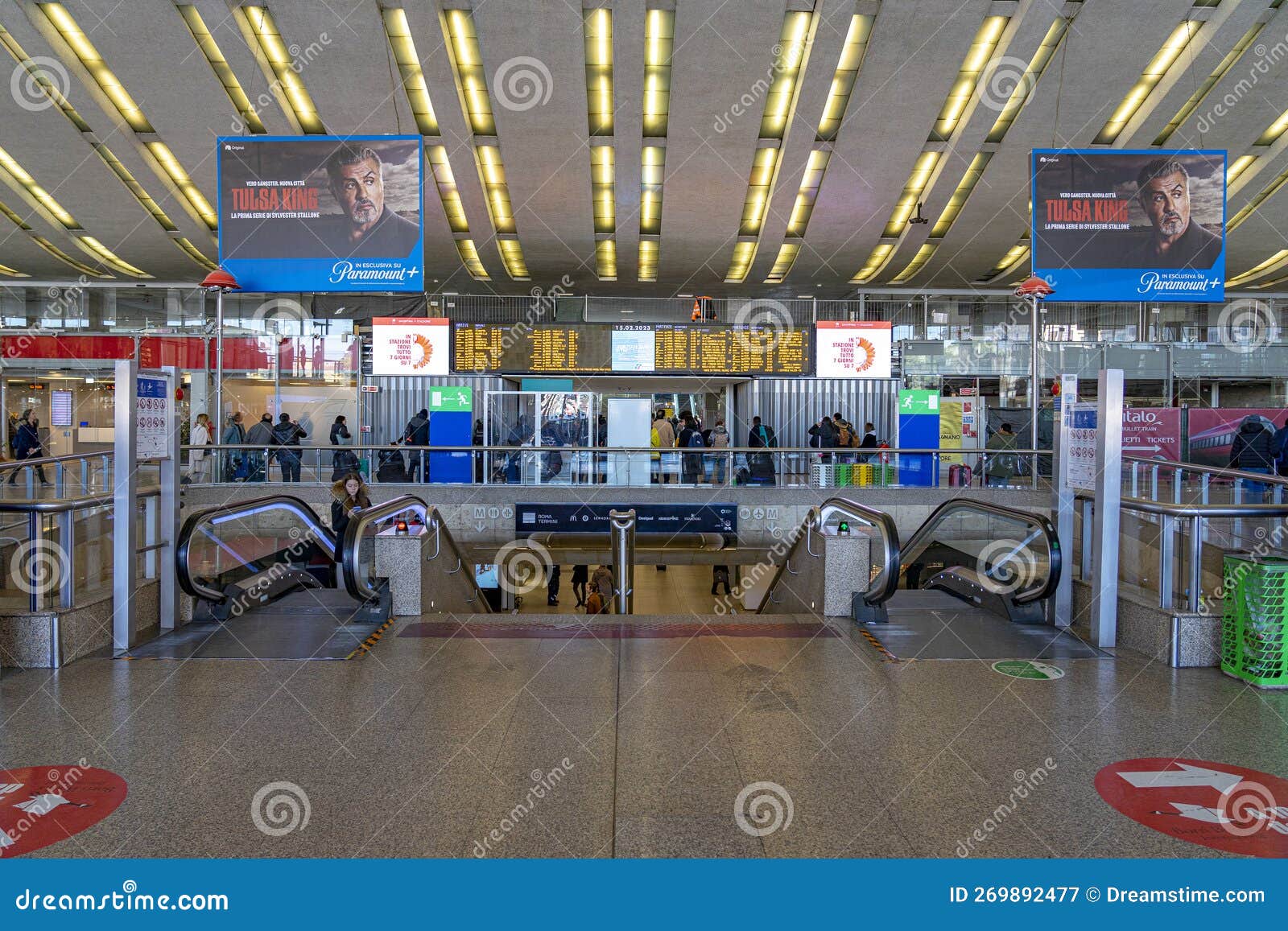 Atrium of the Public Train and Underground Train Access Station, Rome ...