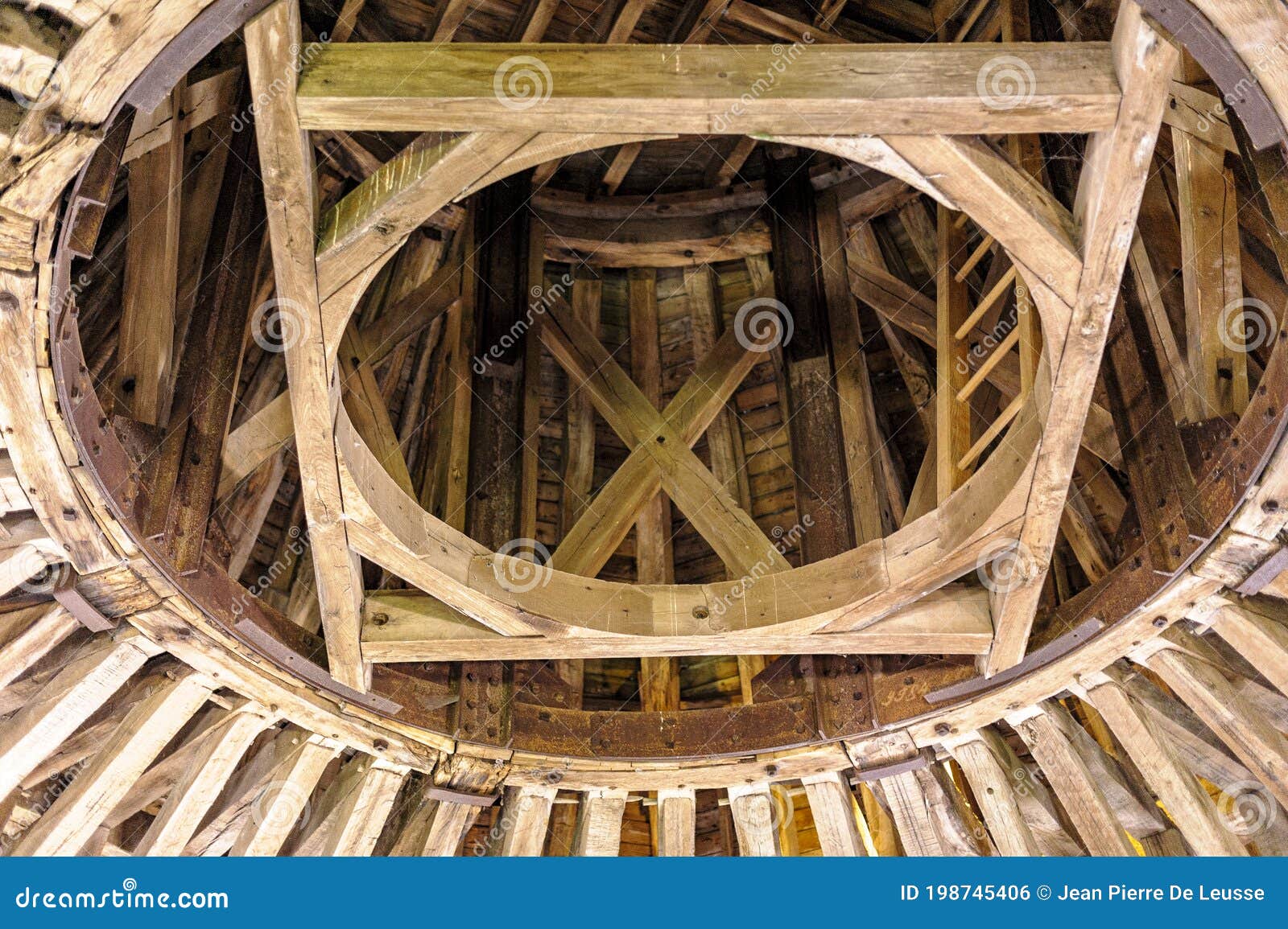 _JP68968-rounded Wooden Structure in a Monument Stock Photo - Image of ...