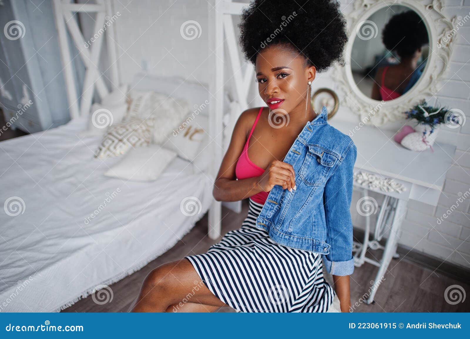 Attractive African American Woman With Afro Hair Stock Image Image Of
