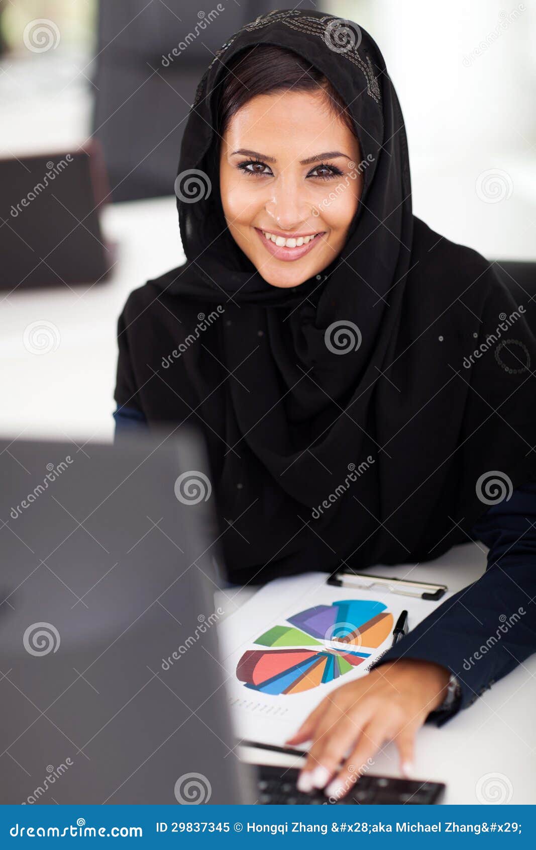 4,341 Arabic Office Worker Photos - Free & Royalty-Free Stock Photos ...