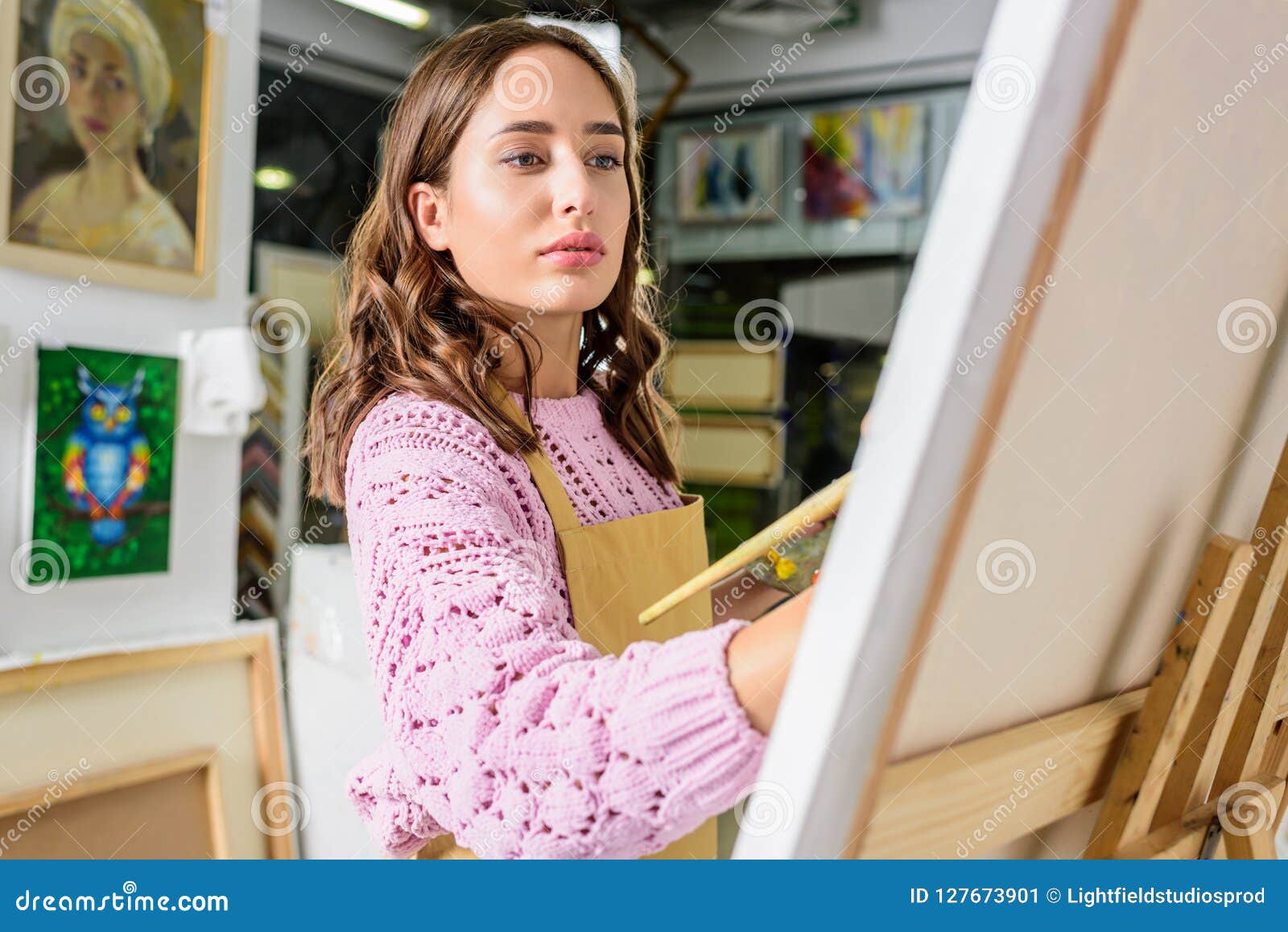 Attractive Female Artist Painting Stock Image - Image of interior ... Attractive Female Artist Painting Stock Image - Image of interior ...