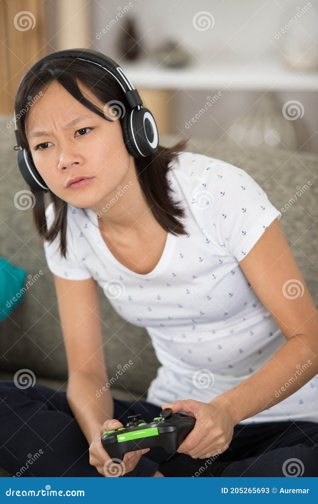 Attractive Woman Playing Videogames Stock Image - Image of geek, smile ...
