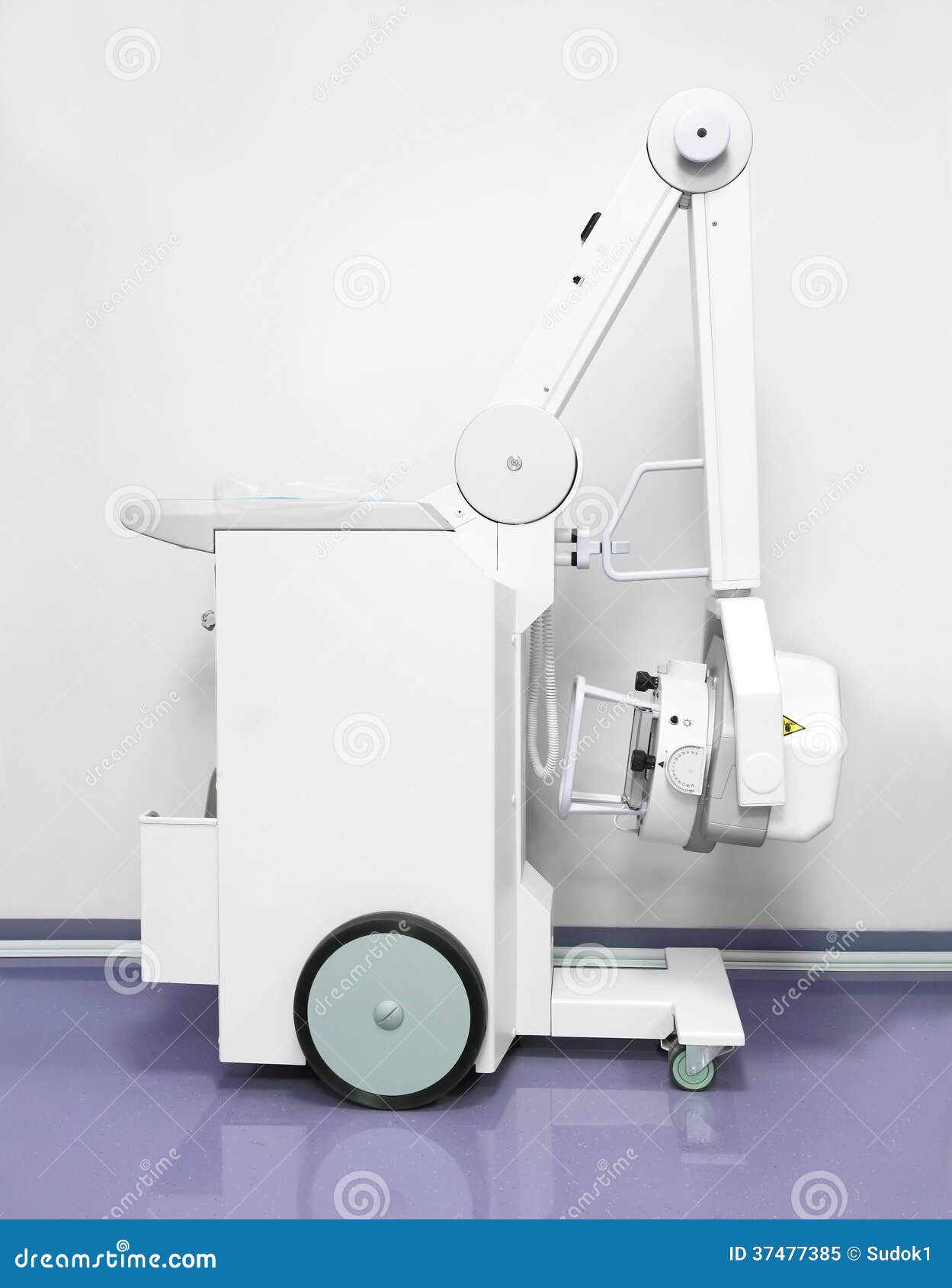 Attrezzatura Mobile Dei Raggi X Immagine Stock - Immagine di generalità ...