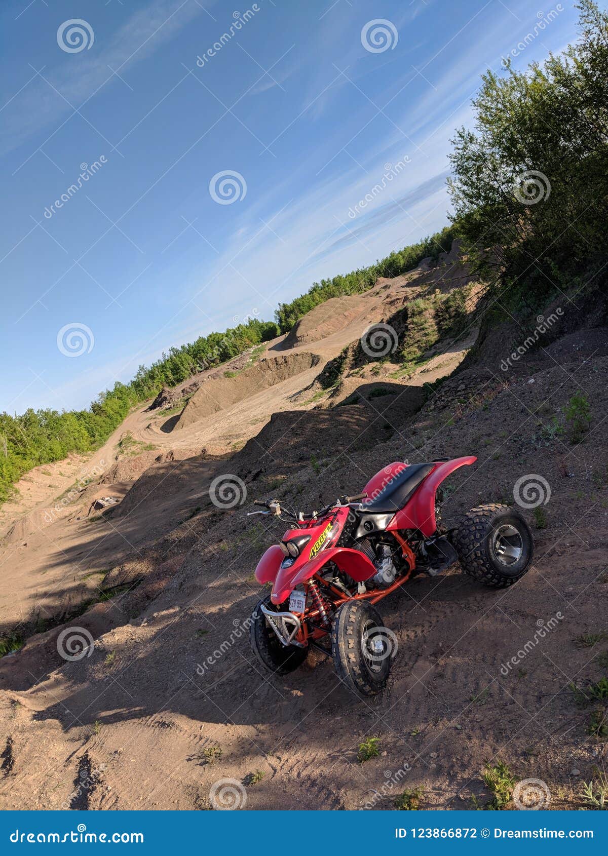 Atv ride editorial photography. Image of honda, 400ex - 123866872