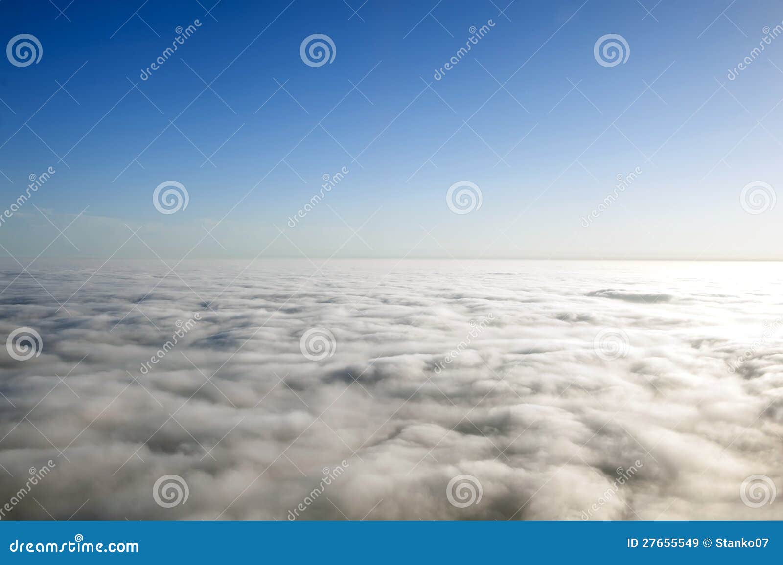 104,417 Au Dessus Des Nuages Photos libres de droits et gratuites de ...