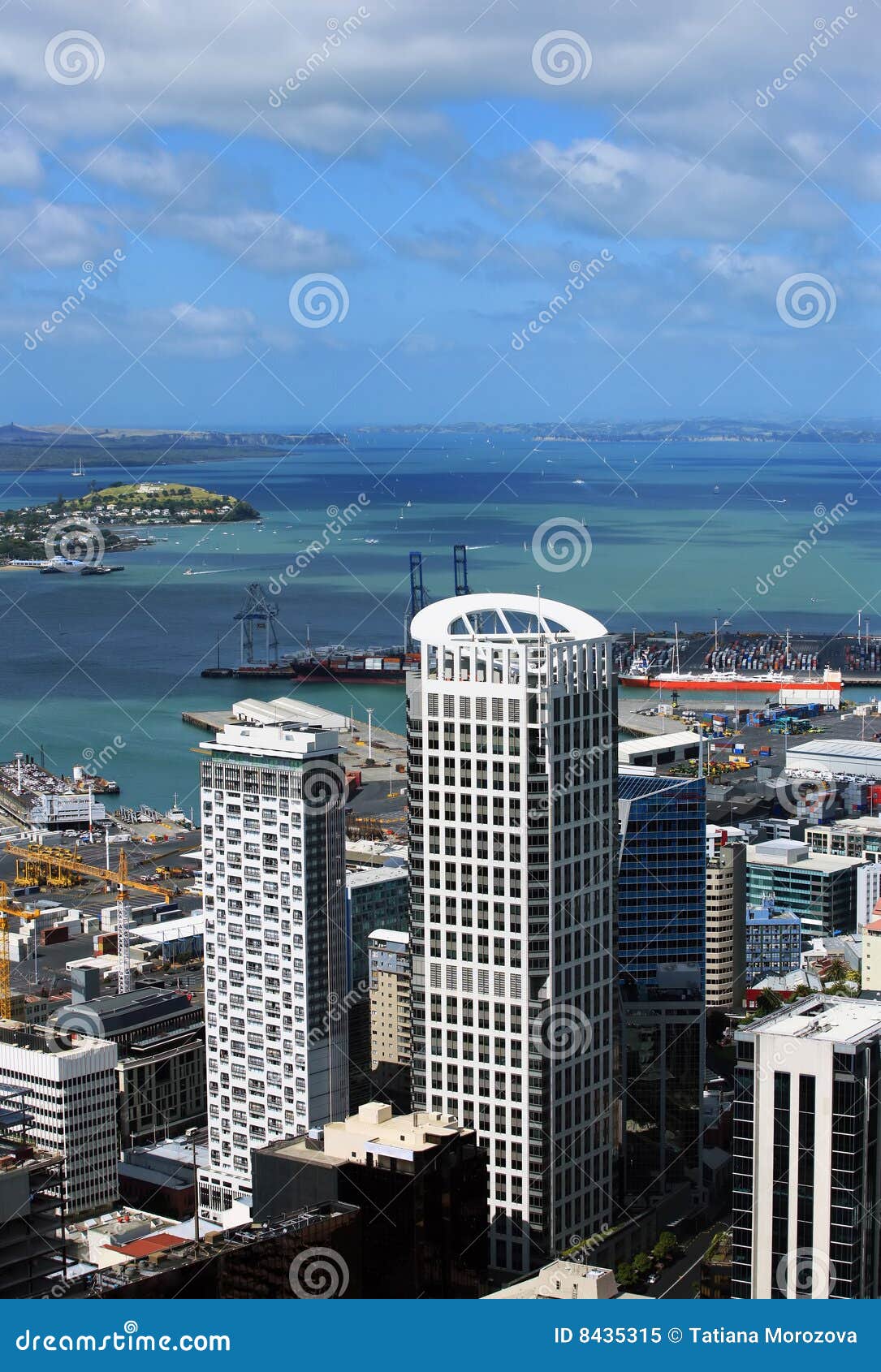 Auckland stock image. Image of tower, scraper, metropolitan - 8435315