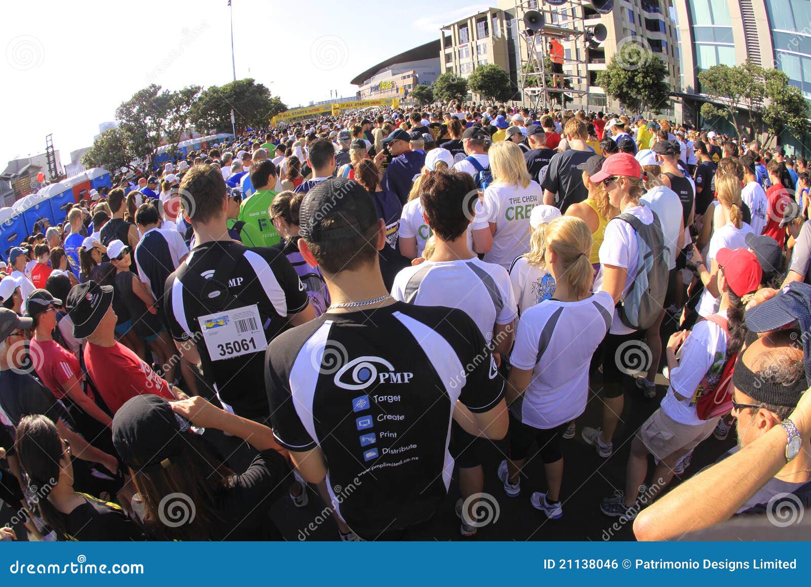 Auckland Run Walk Round the Bays Editorial Photo - Image of skyline ...