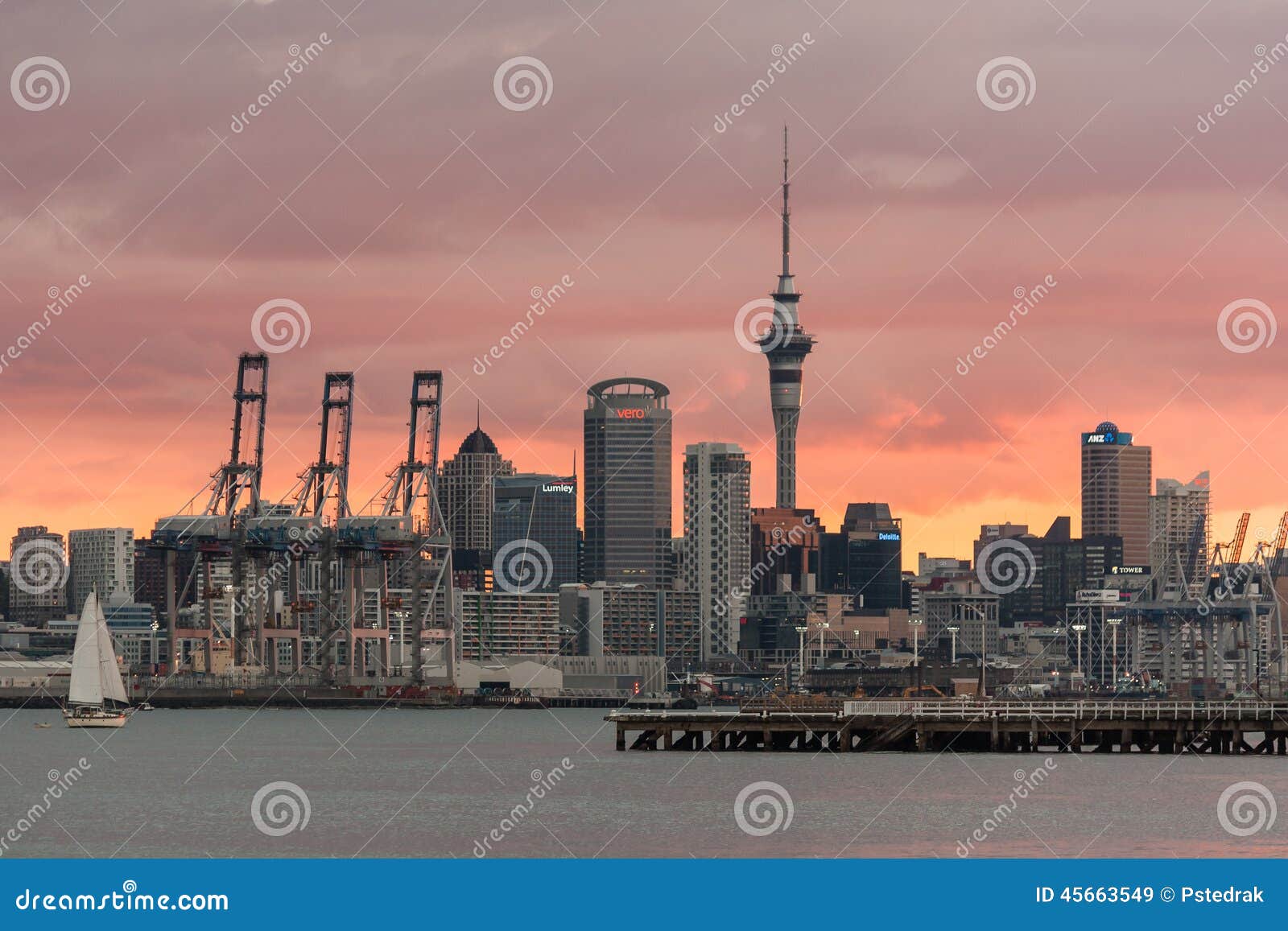 Auckland Waterfront at Sunset Editorial Stock Image - Image of dusk ...