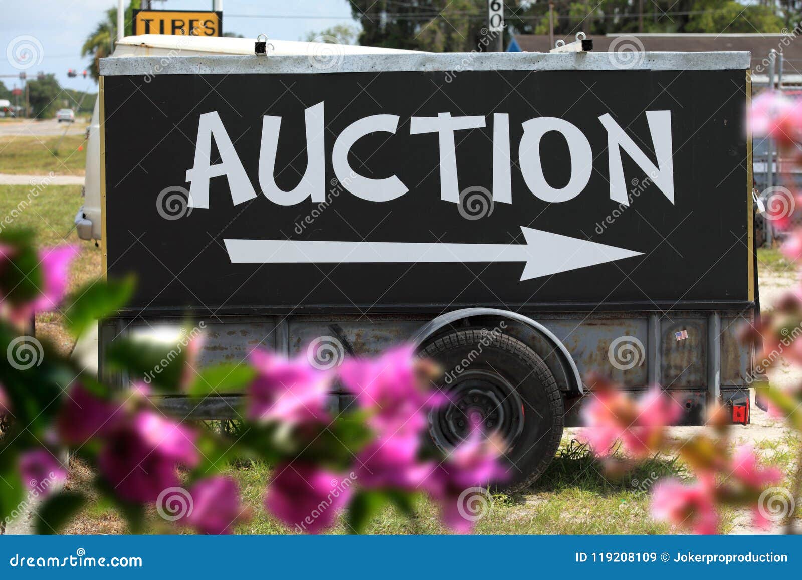 Auction sign stock image. Image of direction, interest - 119208109