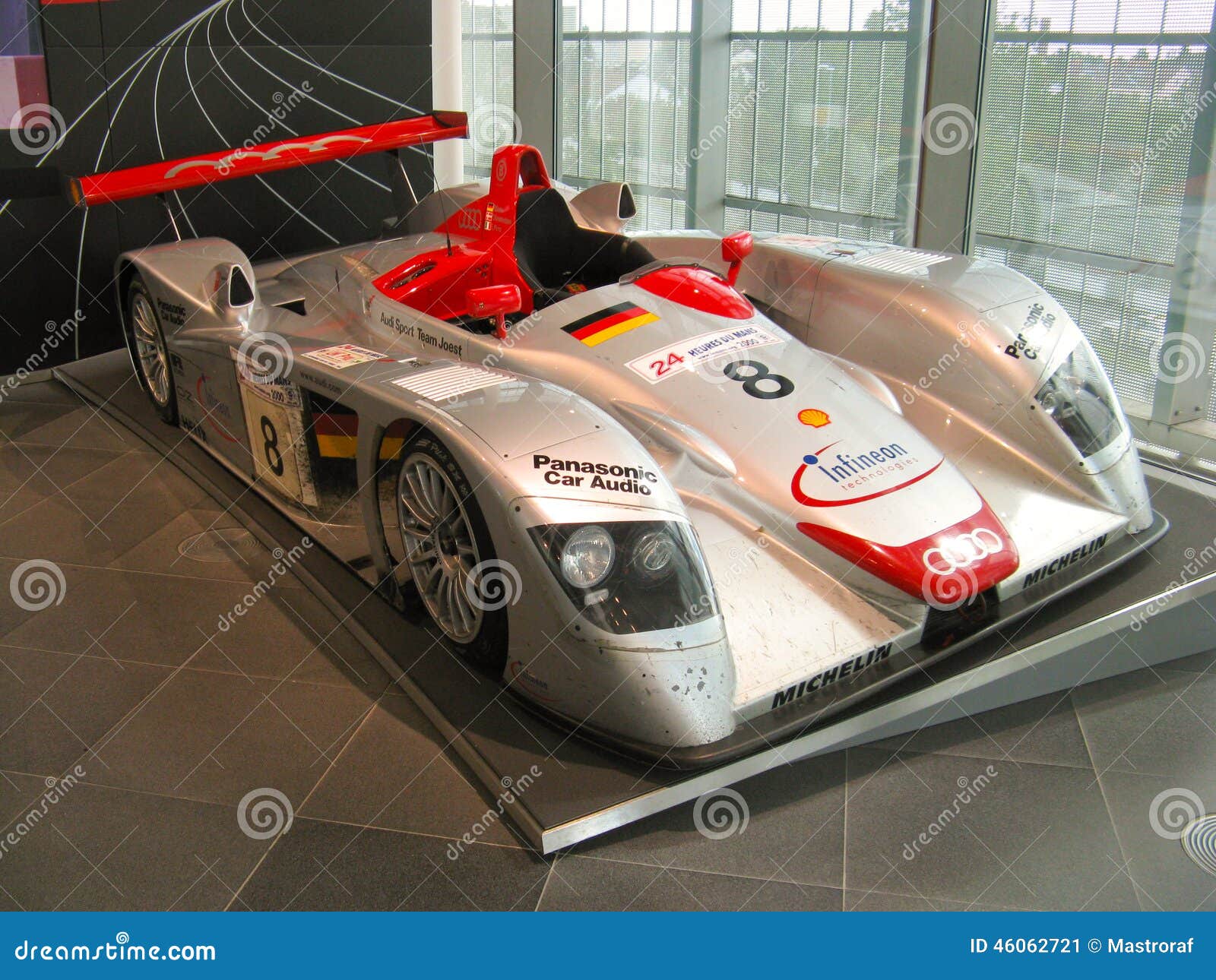Audi R8 en Audi Museum foto editorial. Imagen de raza - 46062721