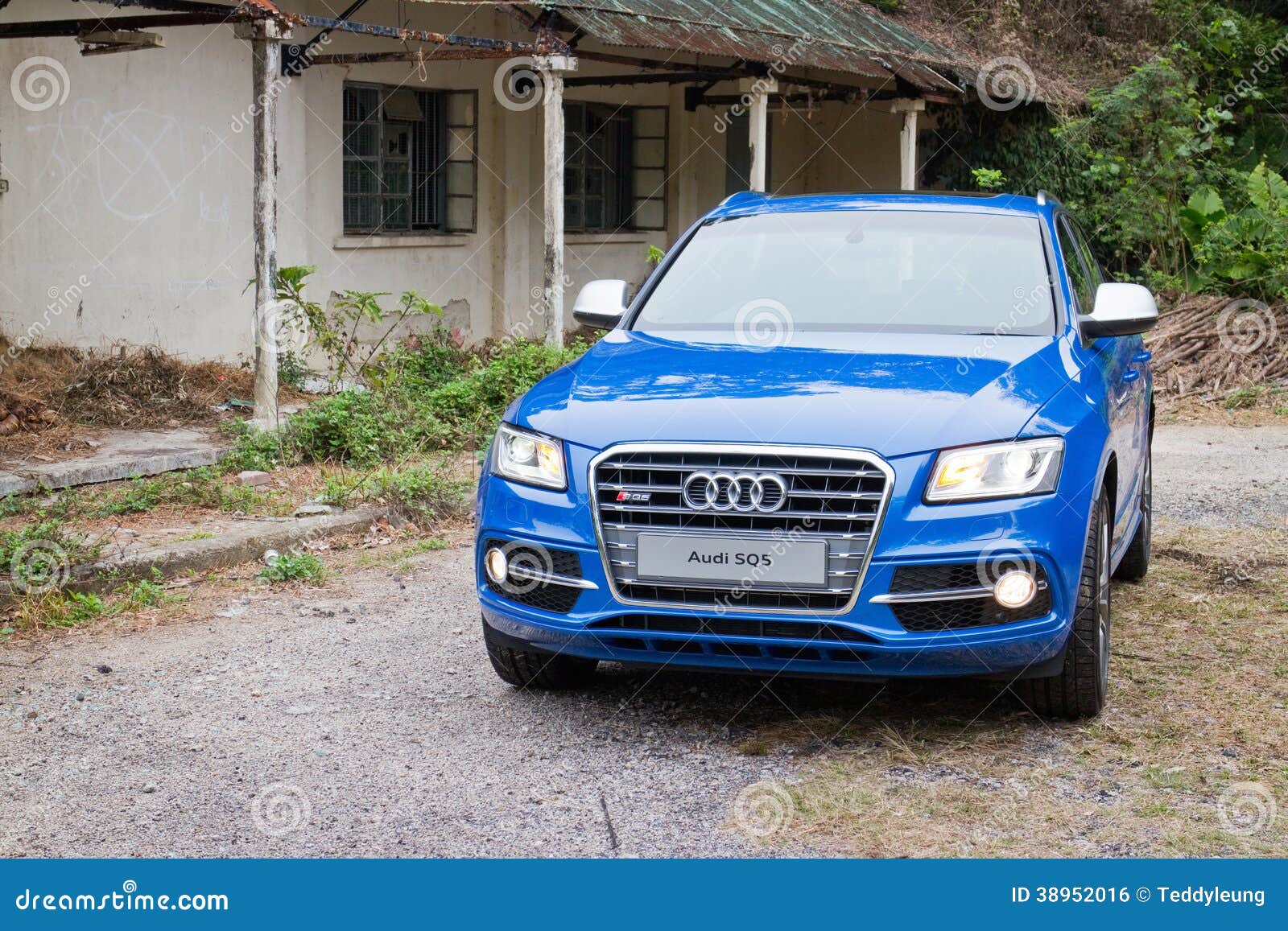 Audi SQ5 High Performance HatchBack Car Editorial Photo - Image of ...