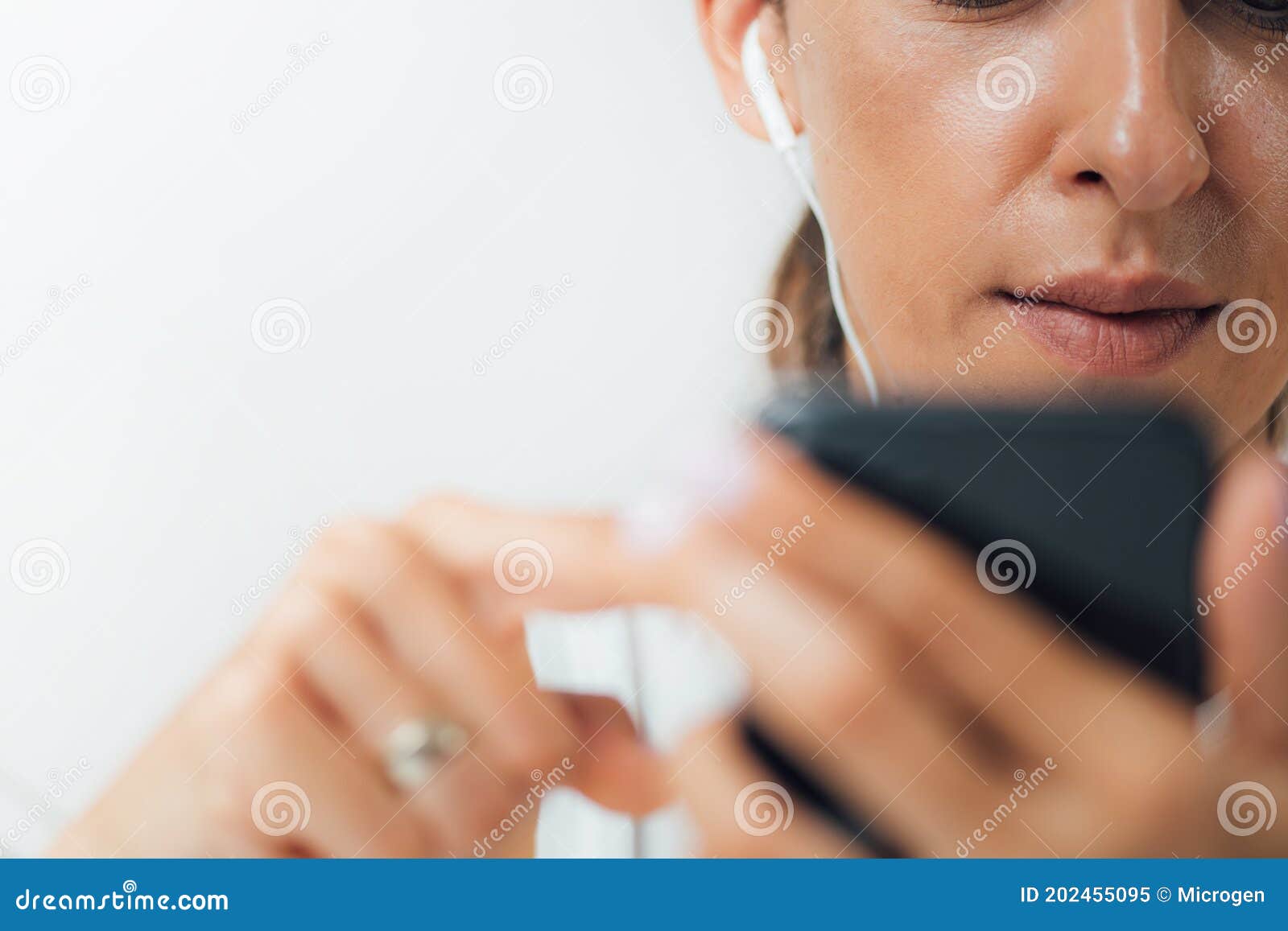 Audiogram Hearing Test at Home Stock Image - Image of audiogram ...