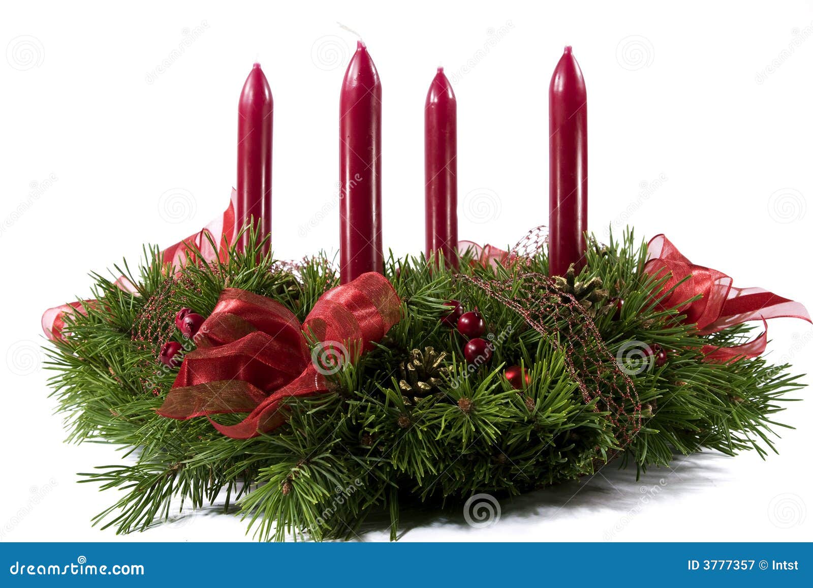 Aufkommen Wreath stockbild. Bild von getrennt, vier, zweig - 3777357