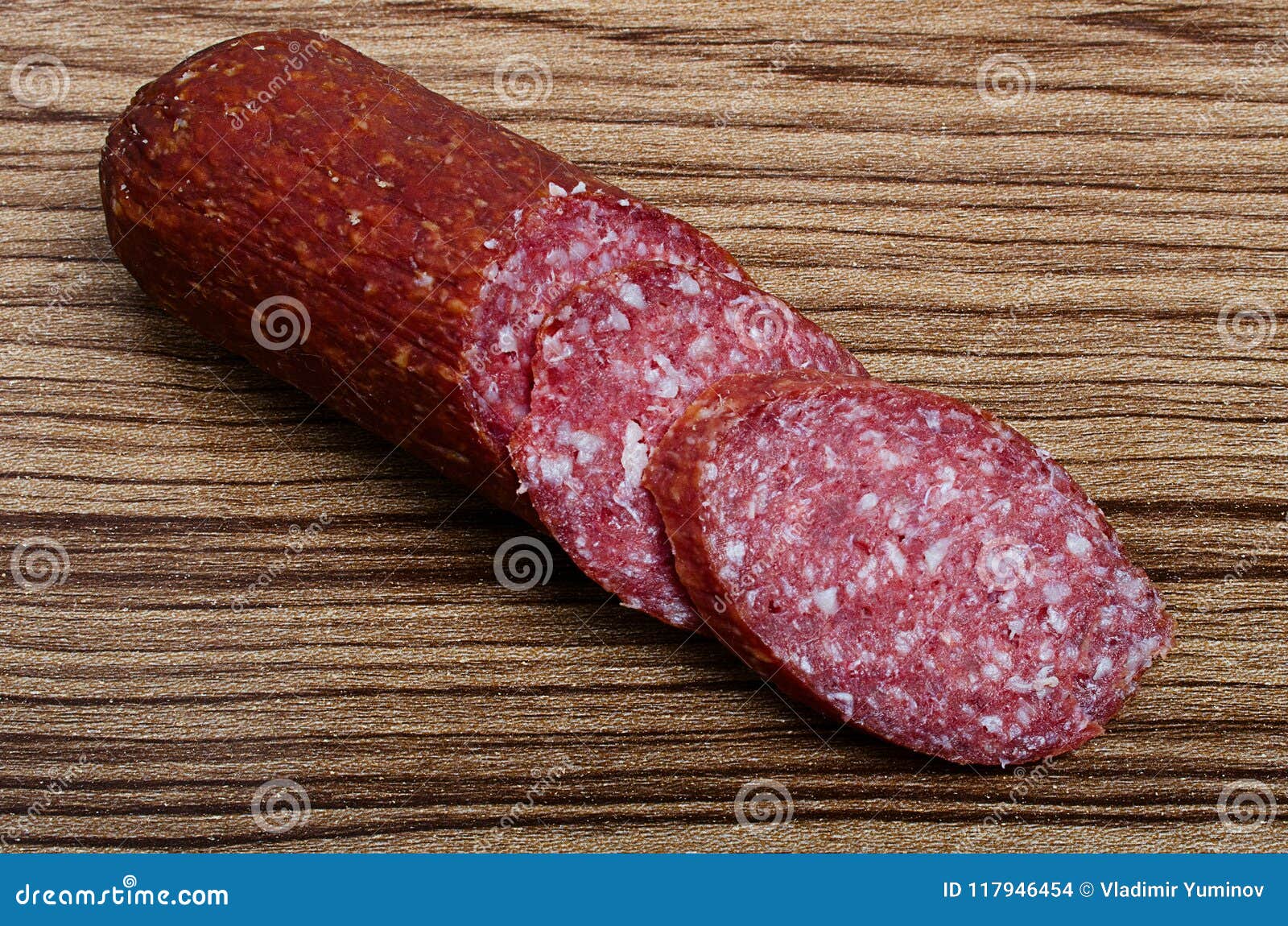Aufschnitt Mit Wurst Und Brot Stockfoto - Bild von fleisch, wurst ...