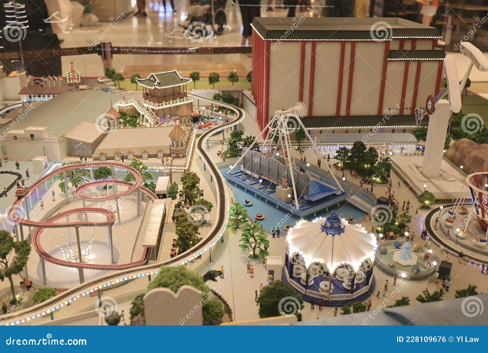 10 Aug 2021 a Fun of Scale Theme Park Figure. Cityminiature Editorial ...