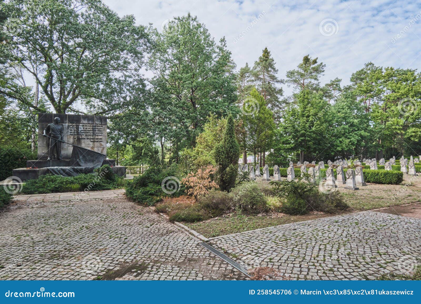 21 August 2022, Dresden, Germany. the Soviet Garrison Cemetery ...