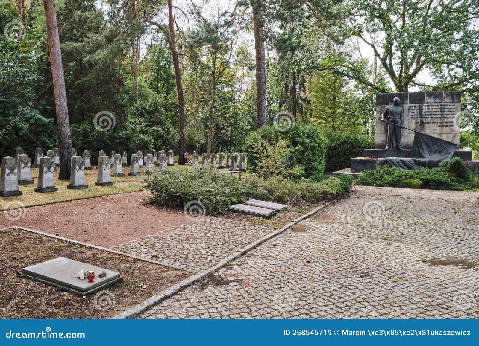21 August 2022, Dresden, Germany. the Soviet Garrison Cemetery ...