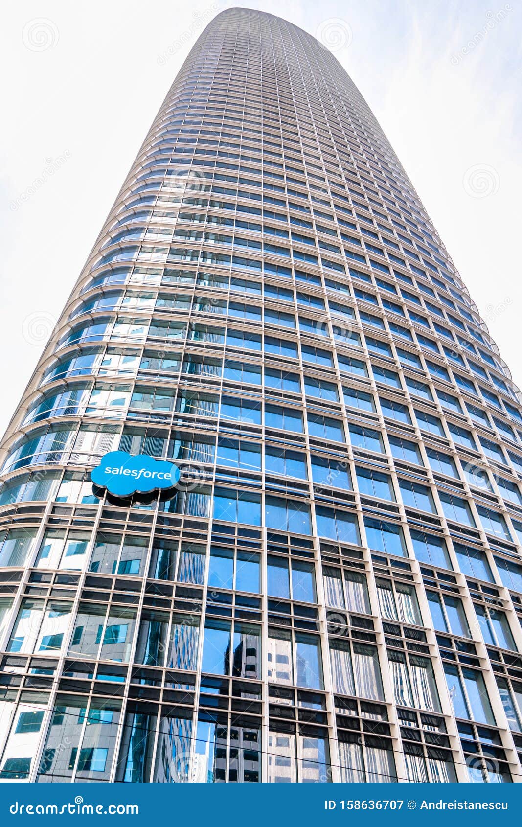 21. August 2019 San Francisco / CA / USA - Salesforce Turm, Der Neue ... 21. August 2019 San Francisco / CA / USA - Salesforce Turm, Der Neue ...