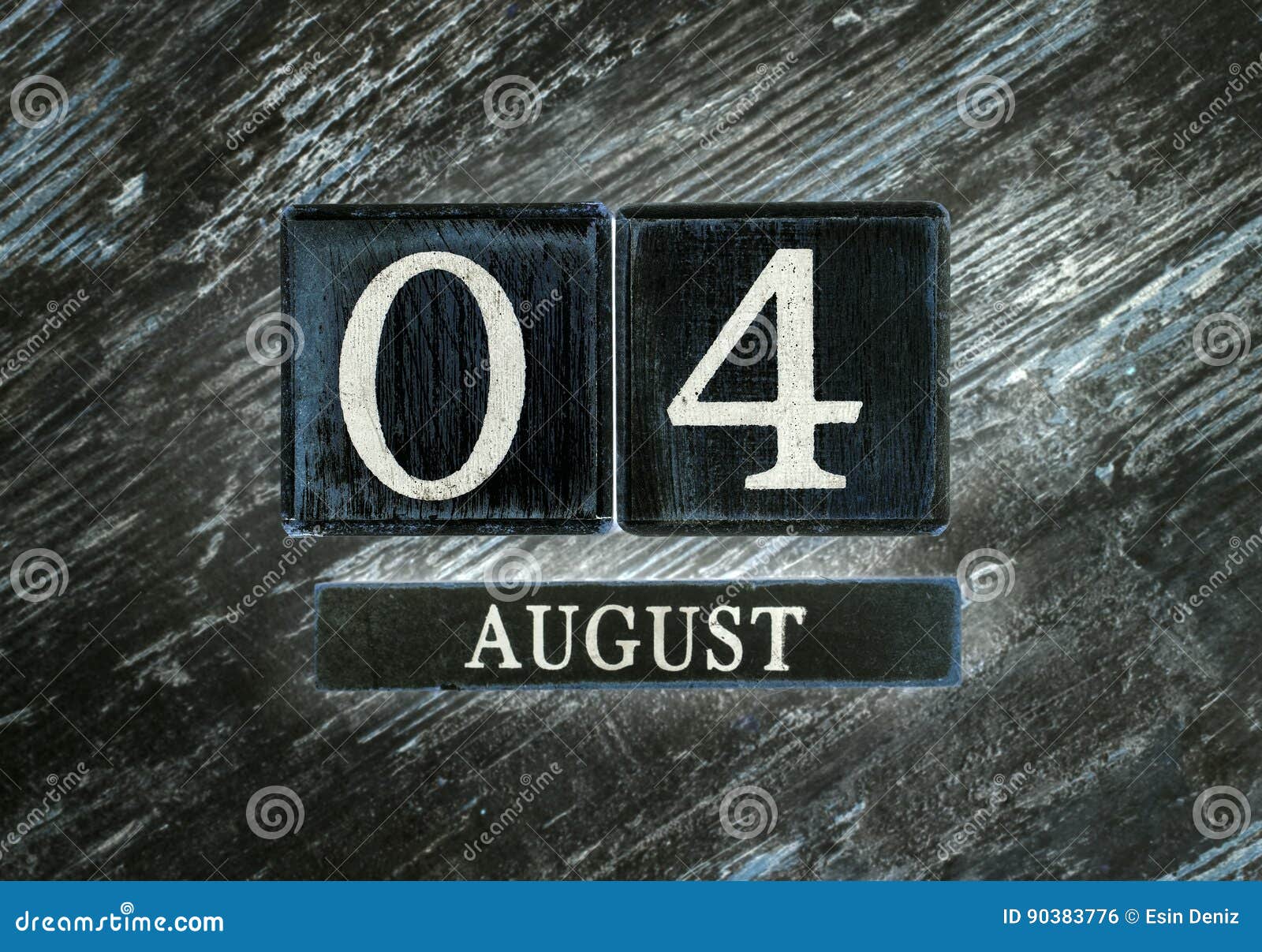Augusti 4th arkivfoto. Bild av sommar, bakgrund, trä - 90383776