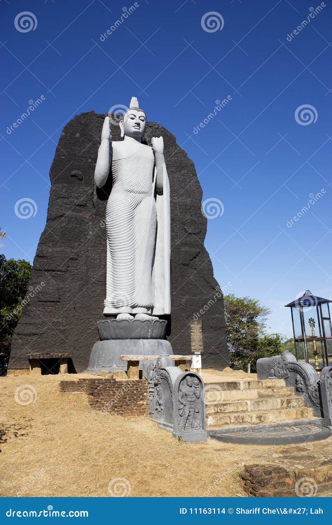 Aukana Buddha Replica, Sri Lanka Stock Photo - Image of statue ...