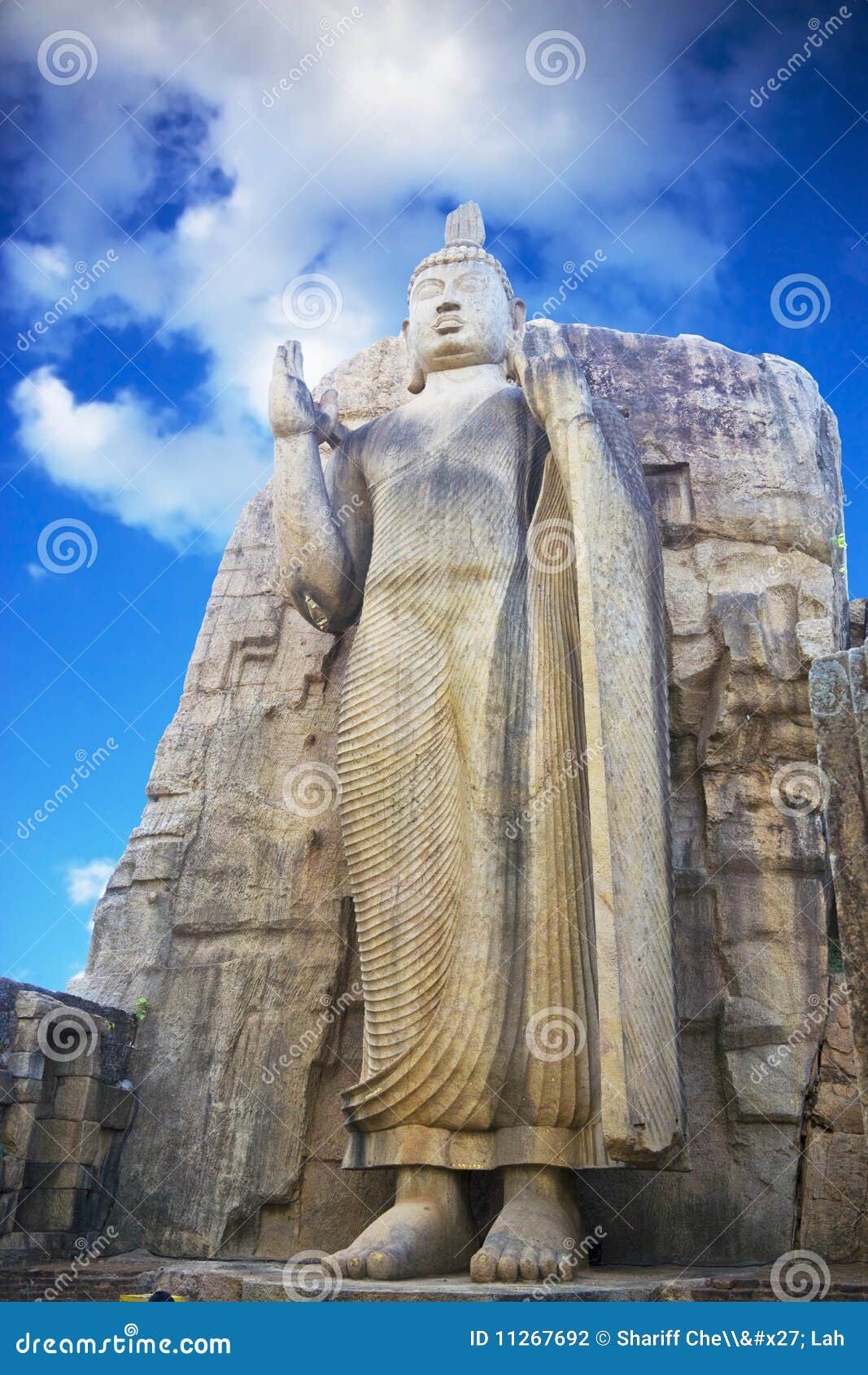 Aukana Buddha, Sri Lanka stock photo. Image of statues - 11267692