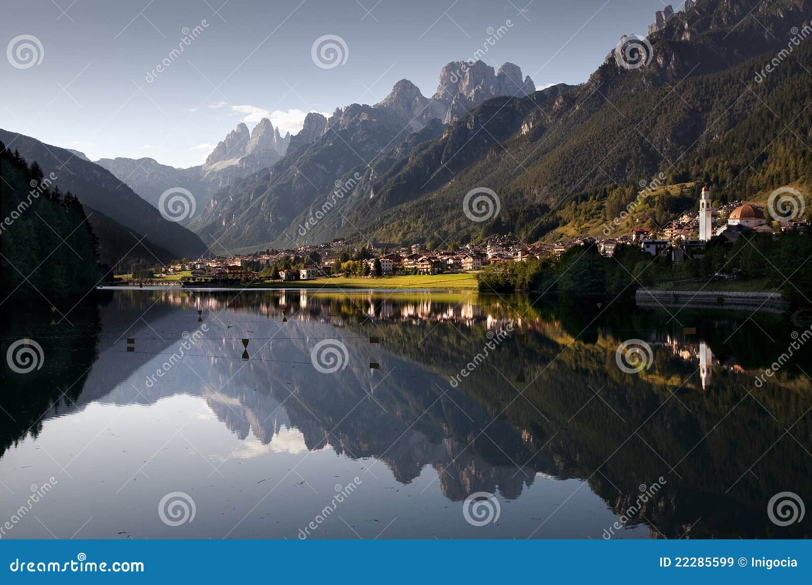 Auronzo Di Cadore stock image. Image of scene, blue, nature - 22285599