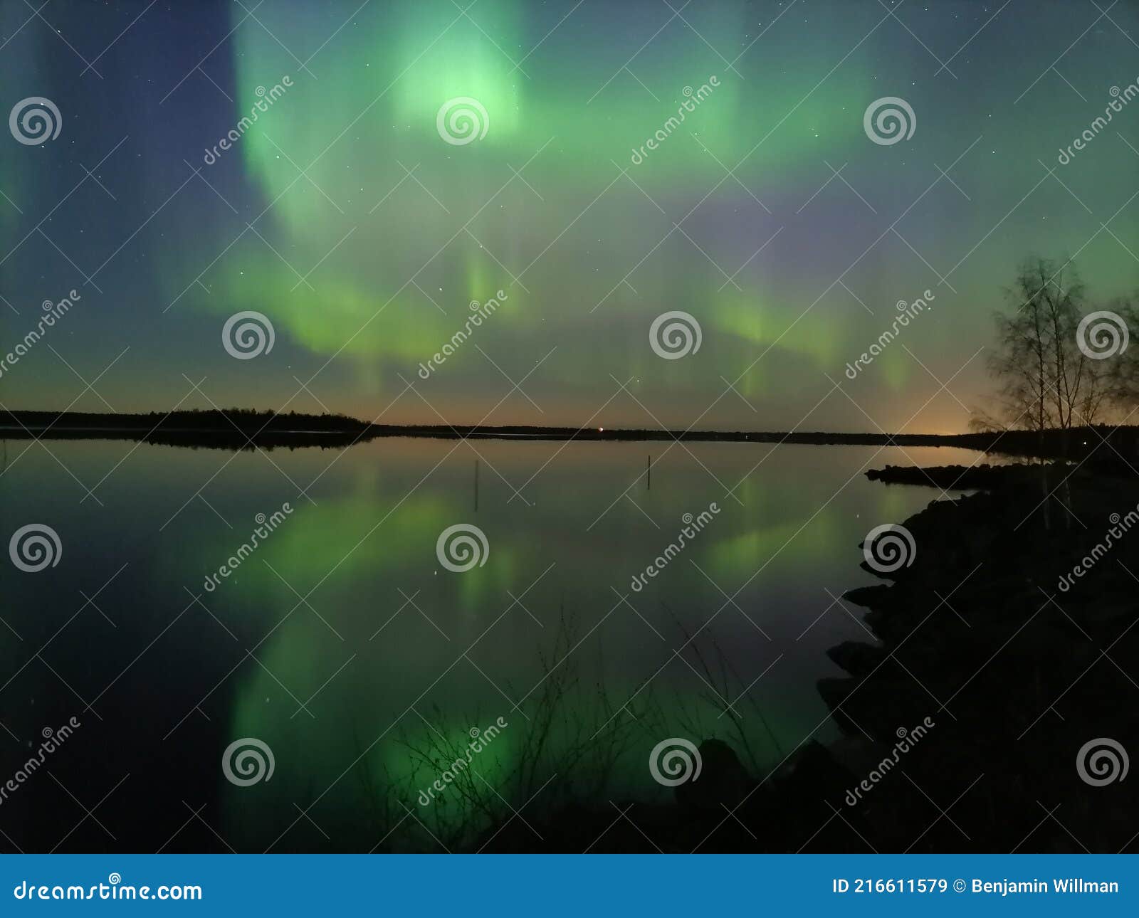 Aurora and water stock image. Image of star, aurora - 216611579