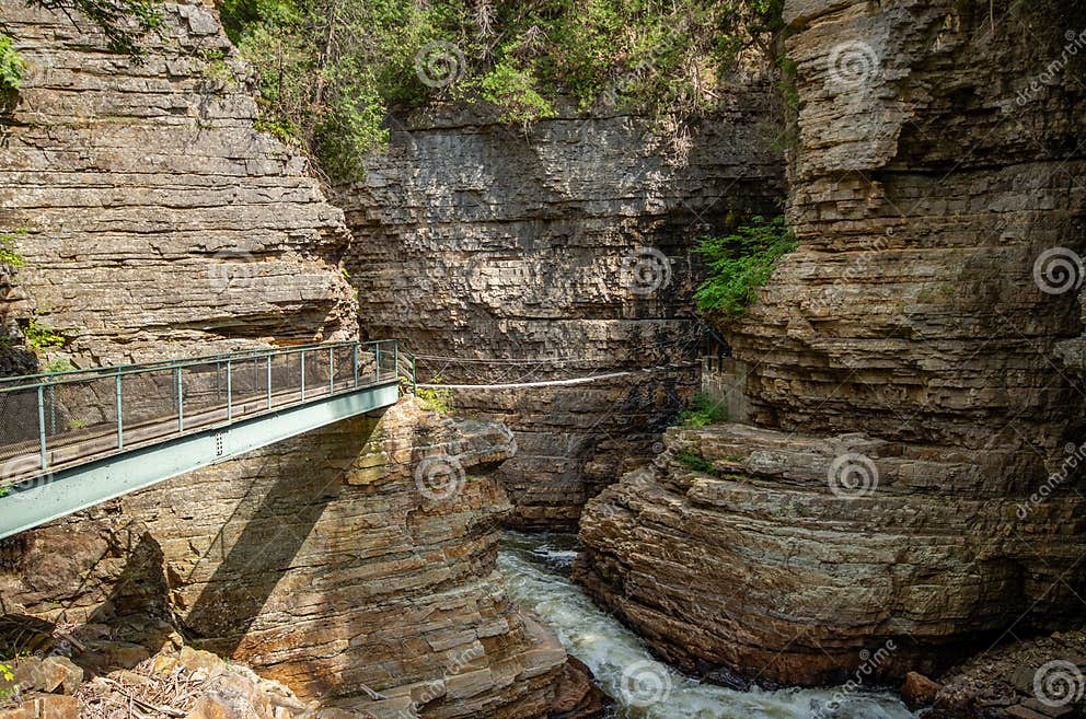 AuSable Chasm Rock Formation Stock Image - Image of cliffs, walls ...