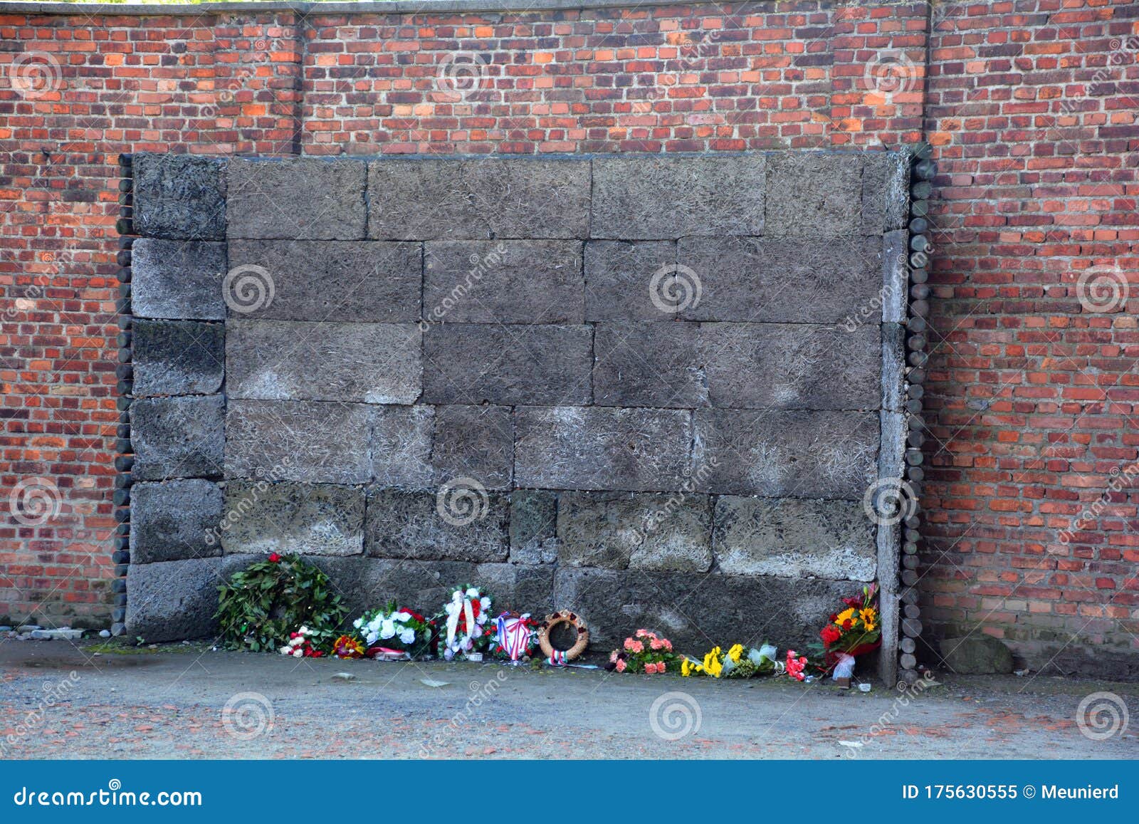 Auschwitz Concentration Camp Execution Wall Editorial Image - Image of ...