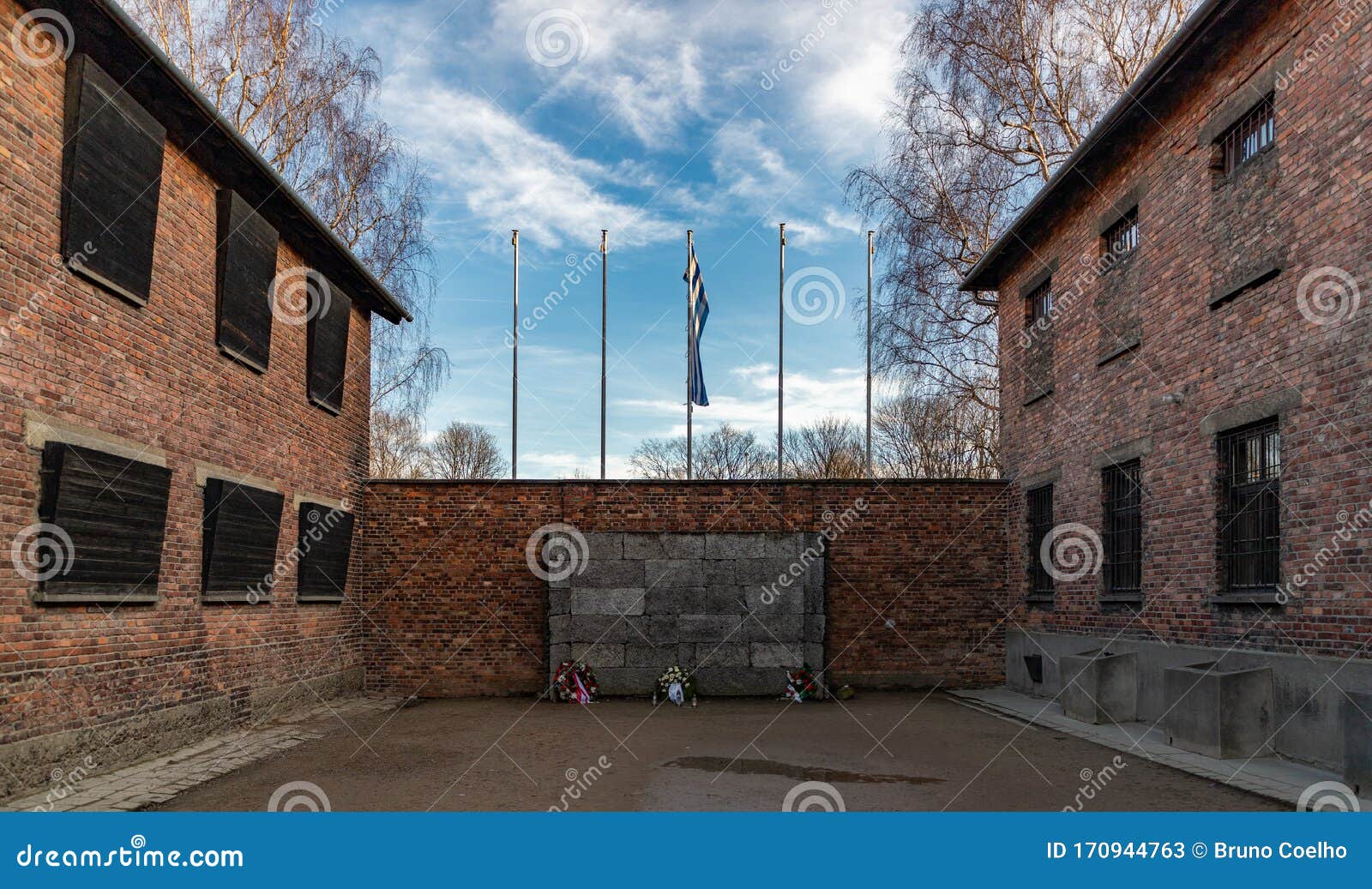 Auschwitz Death Wall I editorial stock photo. Image of krakow - 170944763