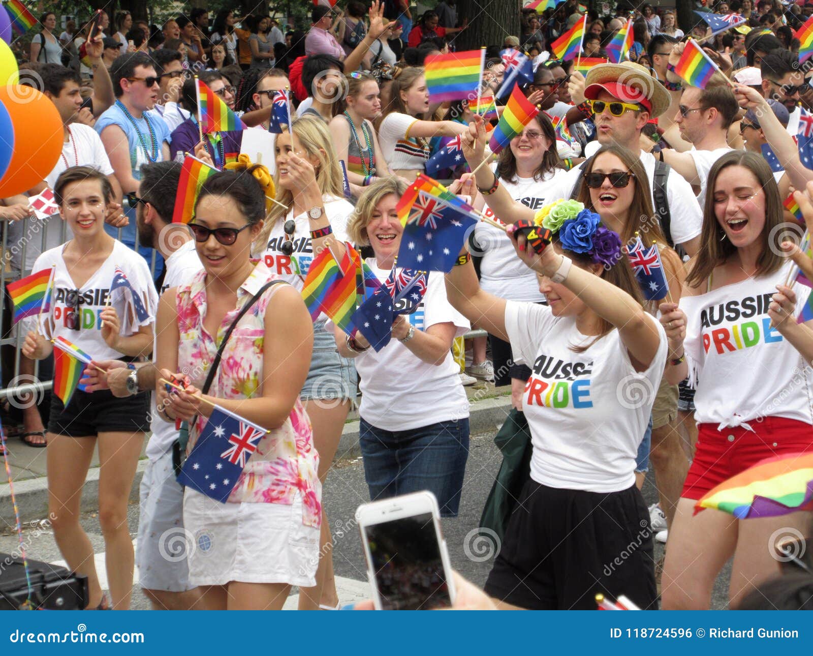 Aussie Pride Bei Haupt-Pride Parade Redaktionelles Foto - Bild von ...