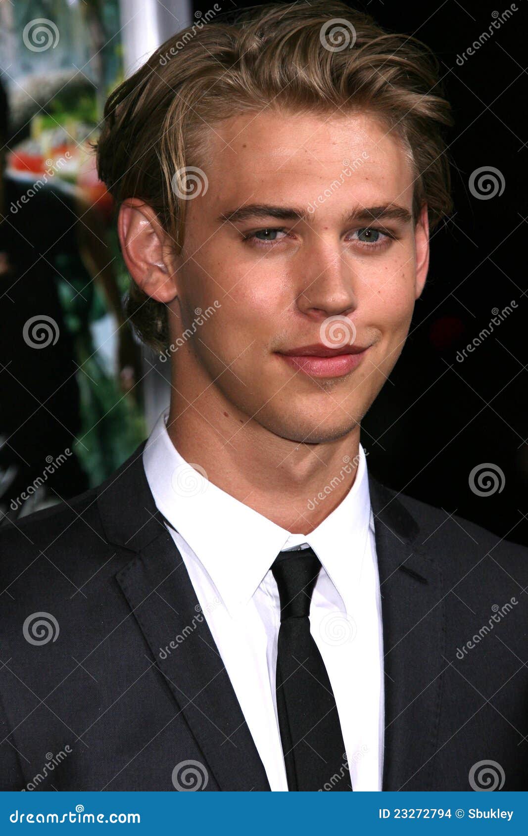 Austin Butler editorial stock image. Image of island - 23272794