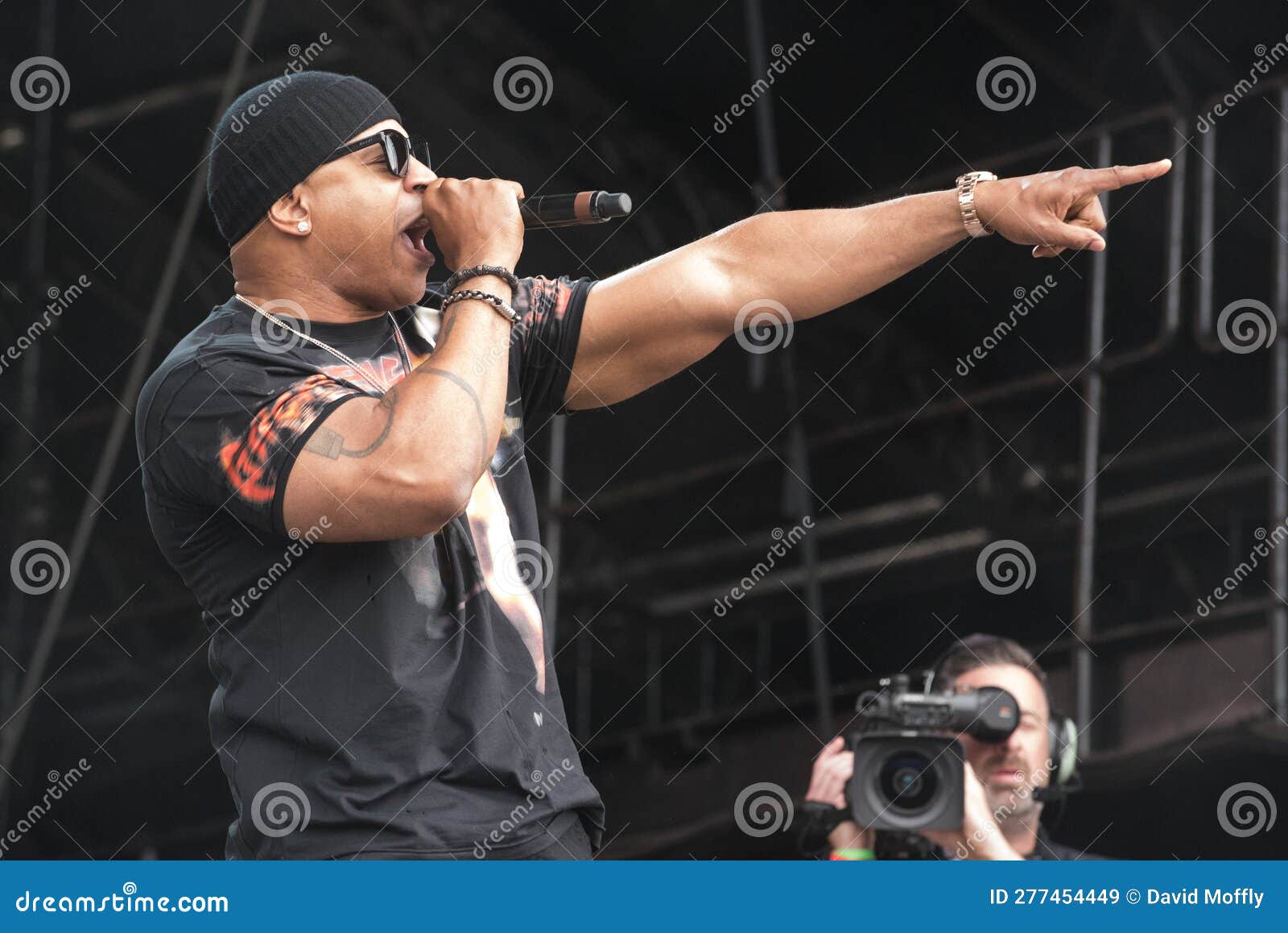 LL Cool J in Concert at Austin City Limits Editorial Stock Image ...