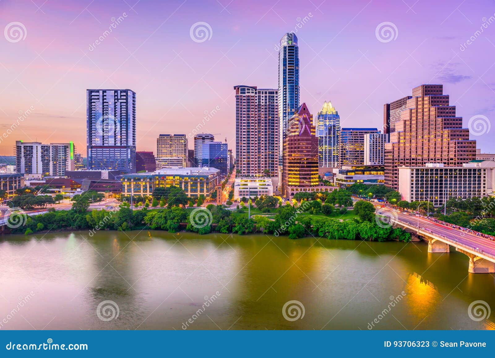 Austin, Tejas, Los E.E.U.U. Imagen de archivo - Imagen de apartamentos ...