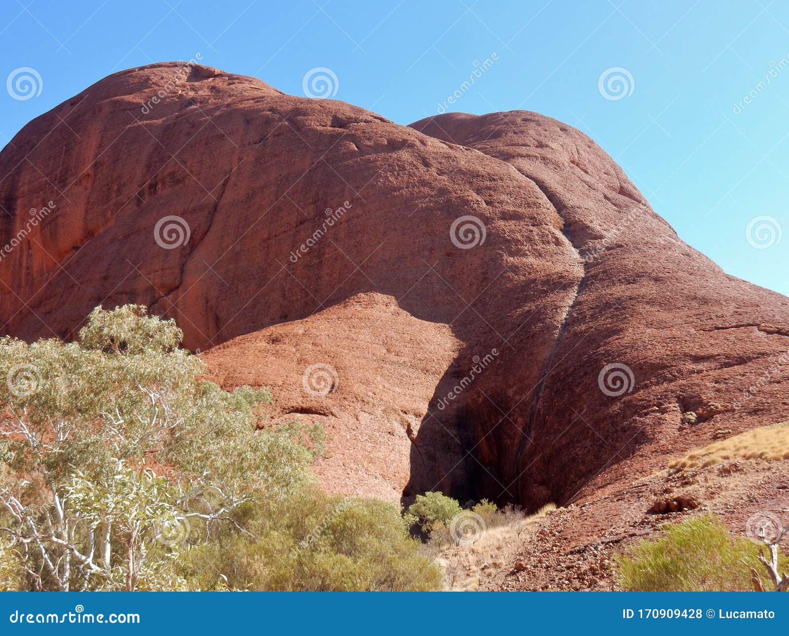 Australia - Roccia Nella Valley of the Winds Editorial Stock Photo ...